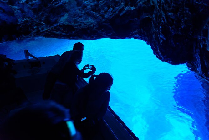 Blue Cave and Town Hvar With 5 Island Boat Tour - Exploring Stiniva Cove and Green Cave