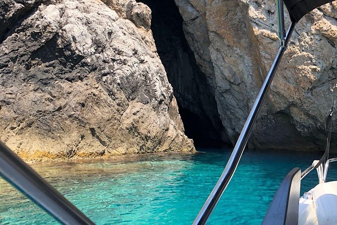 Blue cave & Hvar (5 Islands) private tour from Split or Trogir - The Experience: The Good, The Not-So-Good, and The Authentic