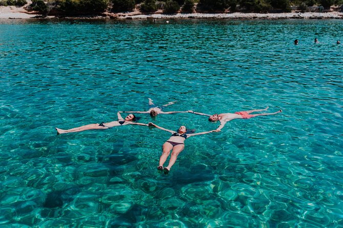 Blue cave, Mama Mia and Hvar, 5 island speedboat tour from Trogir - FAQ