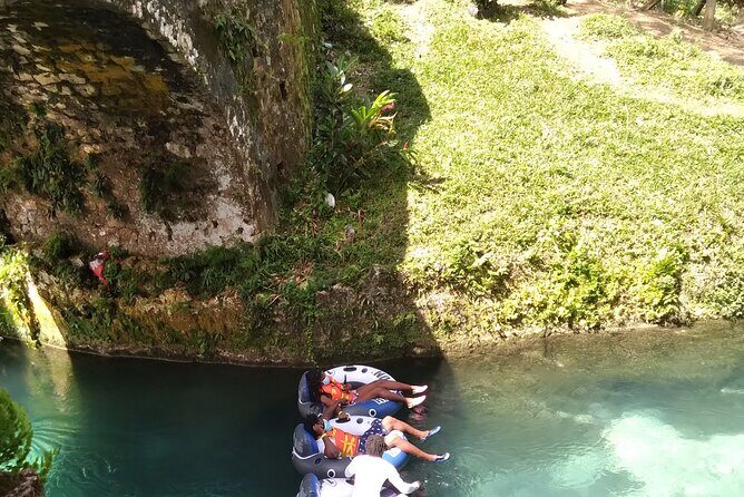 Blue Hole and River Tubing Combo from Ocho Rios - FAQ