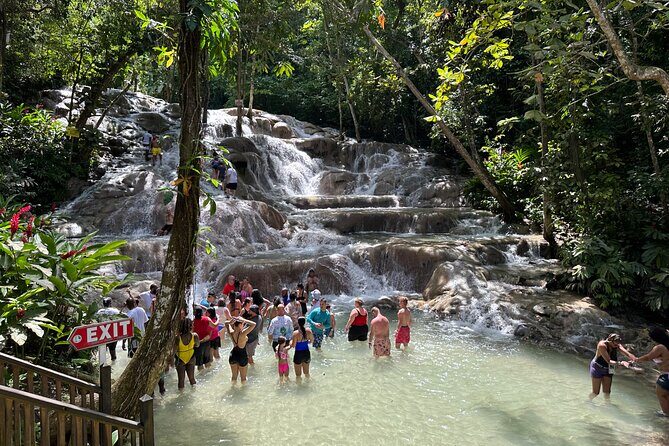 Blue Hole, Dunns River & Island Gully Falls Guided Tour - FAQ