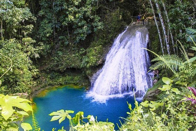 Blue Hole From Ocho Rios - An In-Depth Look at the Blue Hole Tour from Ocho Rios