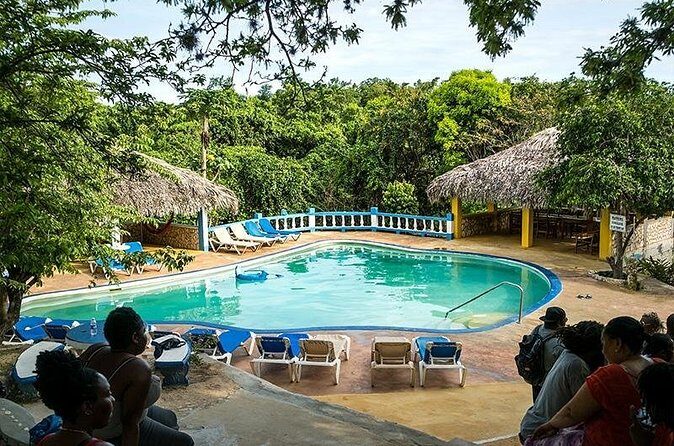 Blue Hole Mineral Spring and Rick's Cafe - FAQ