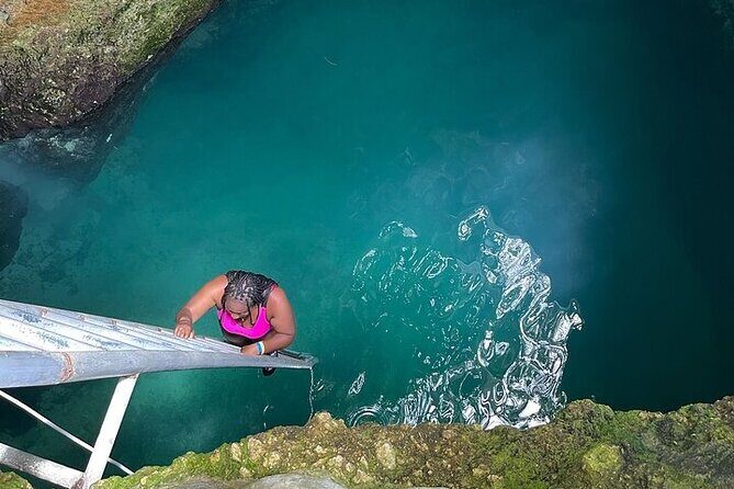 Blue Hole Mineral Spring, Ricks Cafe & 7 Miles Beach Guided Tour - What’s Included and What’s Not