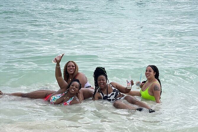 Blue Hole Mineral Spring, Ricks Cafe & 7 Miles Beach Guided Tour - FAQs