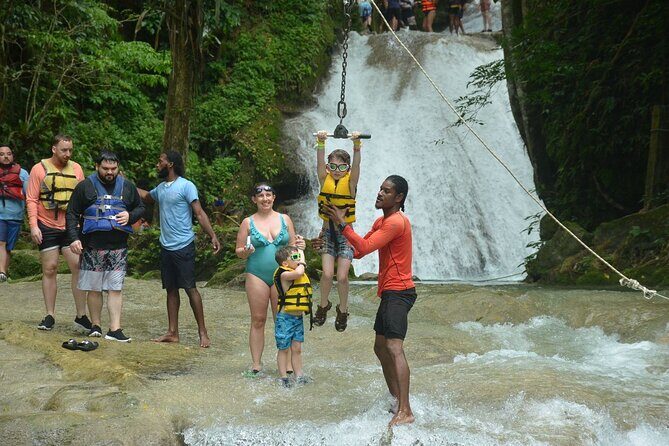 Blue Hole, River Tubing, and Lunch from Montego Bay and Falmouth - FAQ