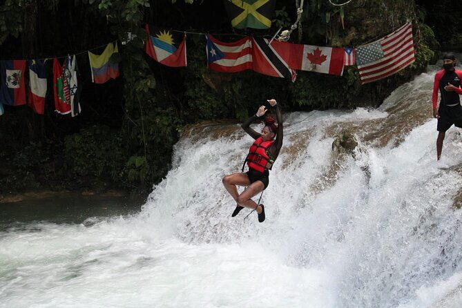 Blue Hole / Secret Falls Private Tour including Entry Fee - FAQ