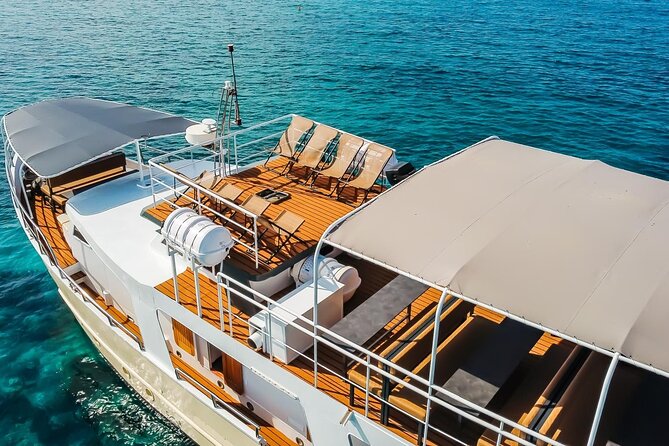 Blue Lagoon and 3 Island Boat Tour With Food and Drinks Included - Highlights of the Tour