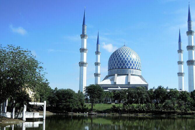 Blue Mosque And Batu Caves Private Tour from Kuala Lumpur - Detailed Review of the Blue Mosque and Batu Caves Private Tour