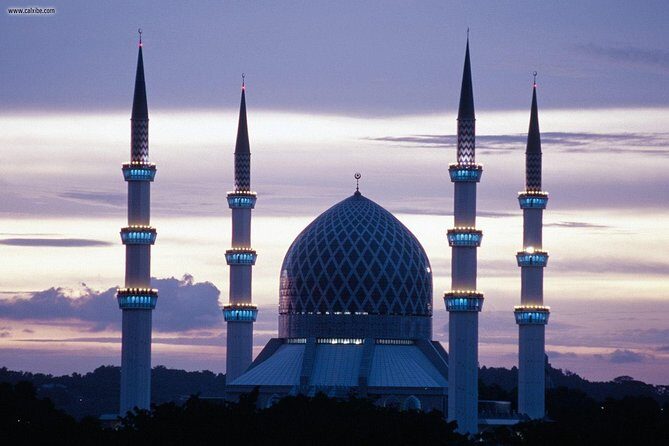 Blue Mosque And Batu Caves Tour From Kuala Lumpur - The Sum Up
