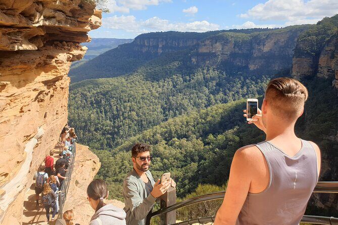 Blue Mountains Small Group Tour with Waterfall Walk & Fresh Lunch - The Guide Makes a Difference