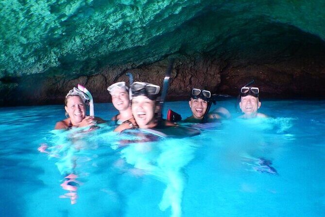 Blue Room and Beach Tour Curacao by Speedboat - An In-Depth Look at the Tour Experience