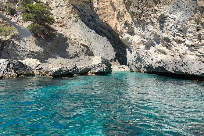 Bluemarine.Me License Free Bayliner Element E5 Rental - Accessibility and Participation