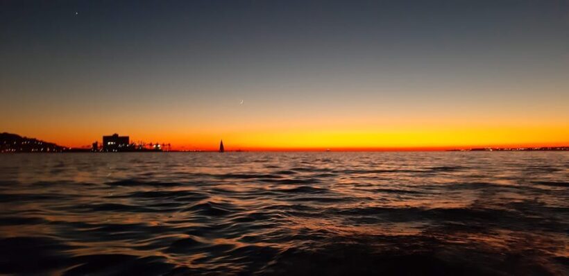 Bluemotion Lisbon: Sunset sailing tour in Tagus River - FAQ