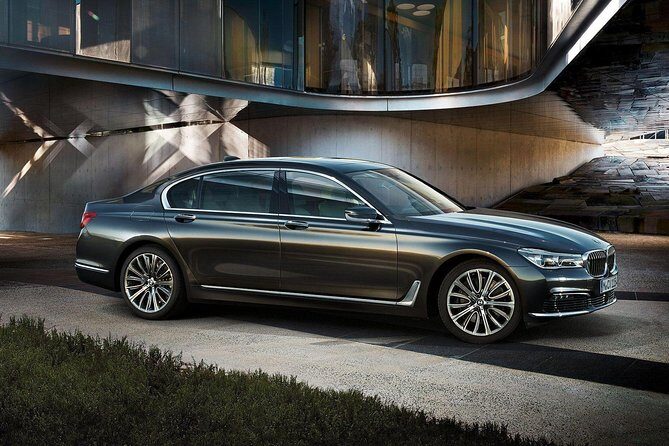 BMW Car Melbourne Airport To CBD - Key Points