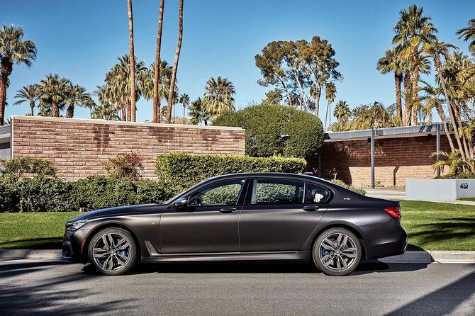 BMW Car Melbourne Airport To CBD - The Practicality of a BMW 7 Series Transfer