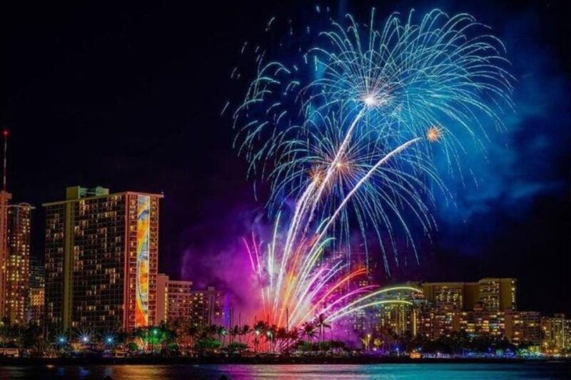 Board from Waikiki Beach: Friday Night Fireworks sail - Who Will Love This Tour?