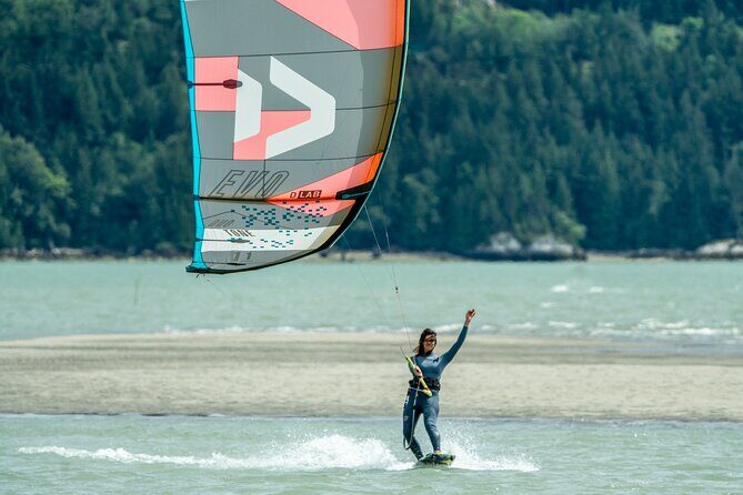 Boat Assisted Kiteboarding Lessons in Squamish - An In-Depth Look at the Experience