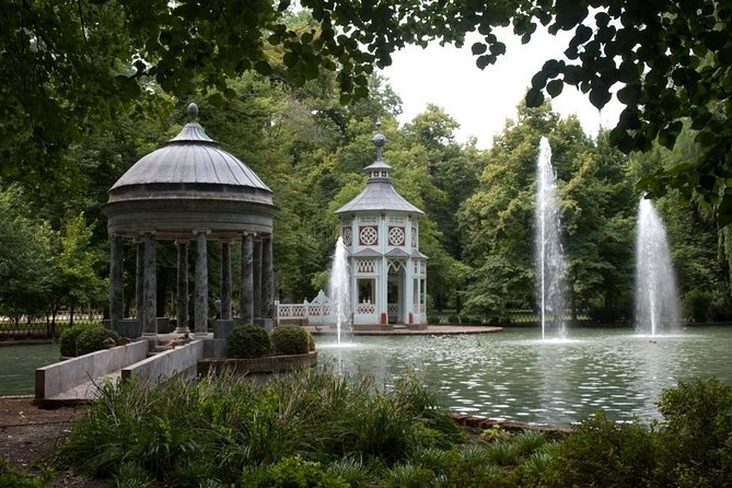 Boat cruise with guide on board + Historical City Adventure Gift - The Value of This Experience