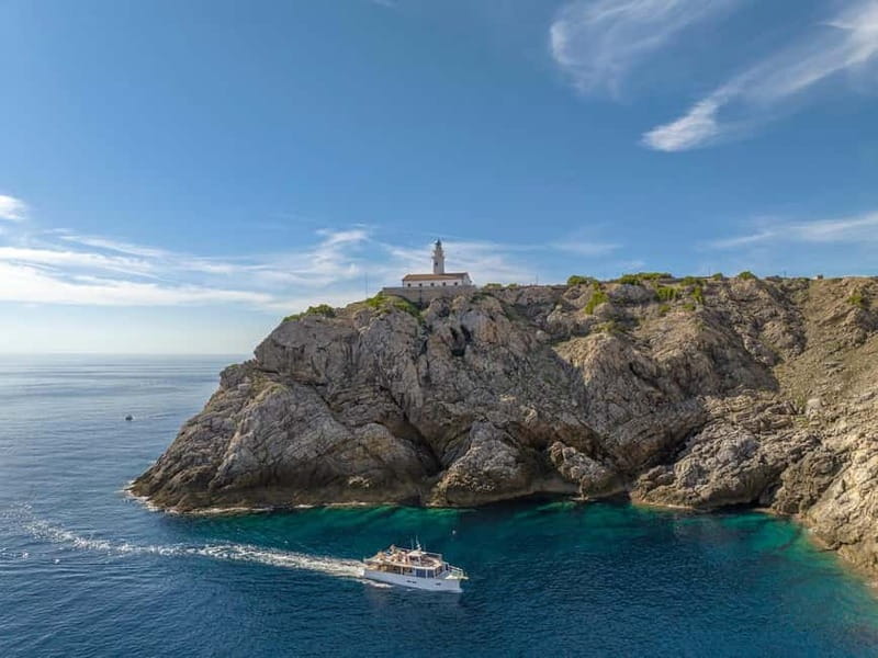 Boat day trip with drinks and lunch - The Value Proposition