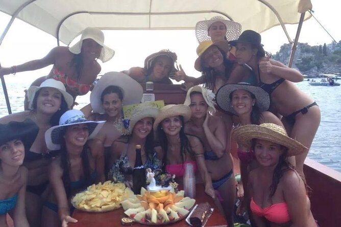 Boat Excursion Taormina Giardini Naxos - Meeting Point and Accessibility