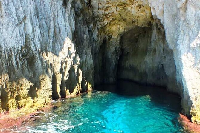 Boat Excursion to Ortigia With Typical Homemade Lunch - Accessibility and Accommodations