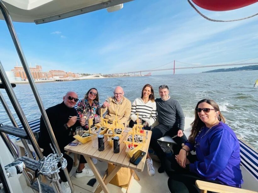 Boat Lisbon Sightseeing Tagus River | Food&Drinks | Diving - Frequently Asked Questions