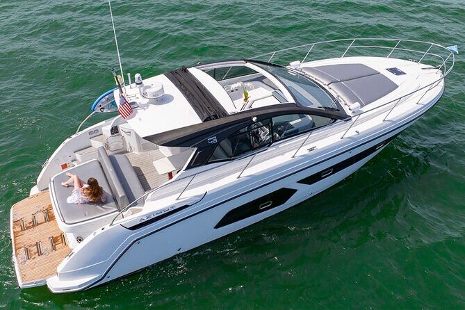 Boat or Yacht Rental in Sag Harbor, The Hamptons, or Monatauk - The Sum Up