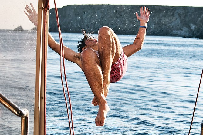 Boat Party with Swimming Stop Experience in Mykonos - What’s included and what’s not