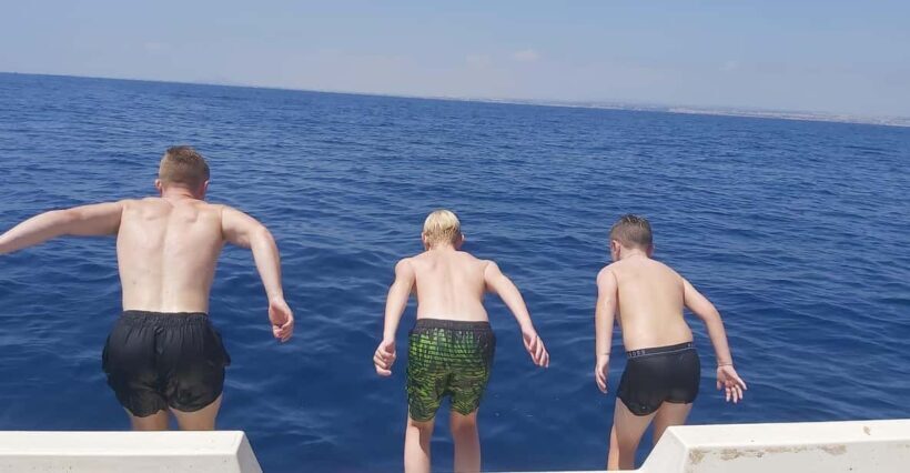 Boat rental with skipper and petrol - Introducing the Boat Rental with Skipper and Petrol in Valencian Community