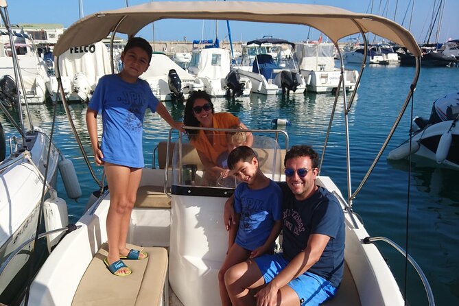 Boat Rental Without a License in Benalmádena - Important Information