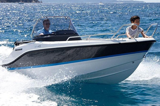 Boat Rental Without License - B450 Theia (4p) - Can Pastilla - Safety and Insurance
