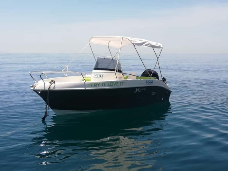 Boat rental without license in Letojanni (Half Day 4h) - Key Points