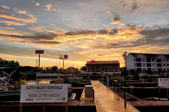 Boat Rentals on Lake Conroe in Mongomery Texas - Exploring Lake Conroe with Private Boat Rentals
