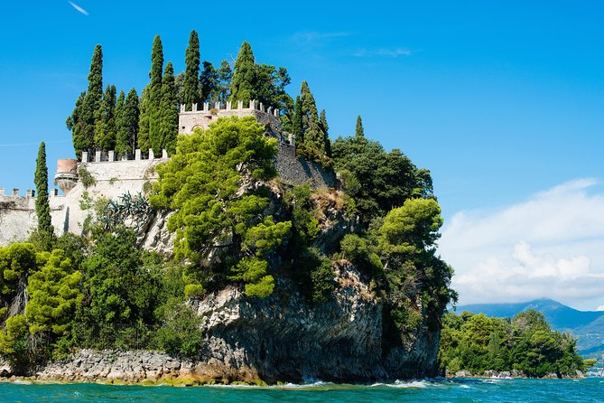 Boat Tour From Sirmione to Garda Island - Prosecco Sparkling Wine Onboard
