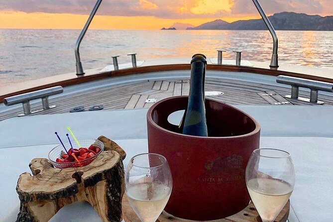 Boat Tour in the Gulf of poets, Portovenere and 3 islands - The Sum Up