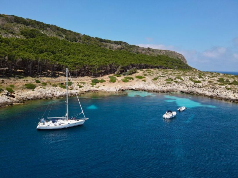 Boat tour of Favignana and Levanzo from Trapani - Practical Tips for Travelers