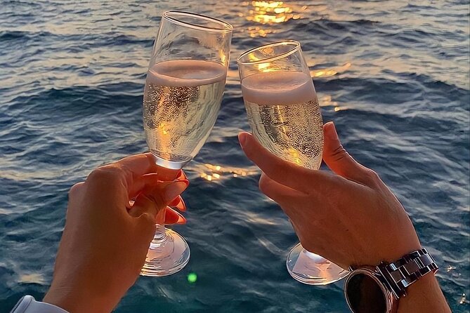 Boat Tour of Ortigia, Sea Caves, Pillirina and Snorkeling - Exploring Ortigia and Its Surroundings