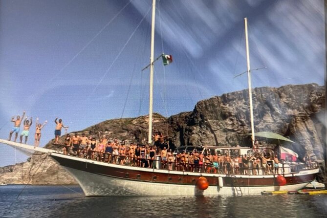 Boat tour of San Pietro Island - Key Points