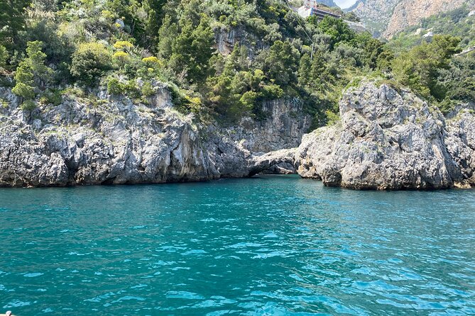 Boat Tour of the Amalfi Coast With Aperitif - Guest Experiences and Feedback