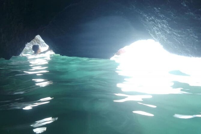 Boat tour of the island of Ischia with lunch and bath - Practical Details