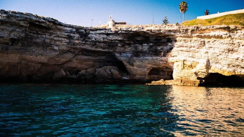 Boat tour of the island of Ortigia and the sea caves - FAQs