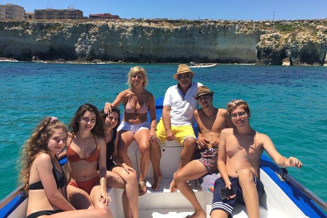 Boat Tour Ortigia, Sea Caves and Pillirina 2h - Memorable Experiences