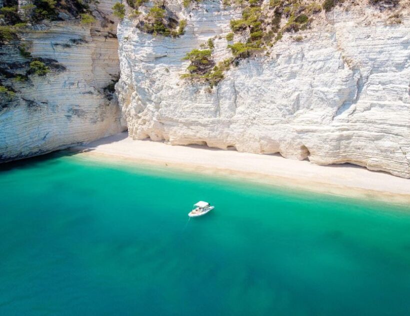 boat tour south coast and sea caves in vieste - Key Points