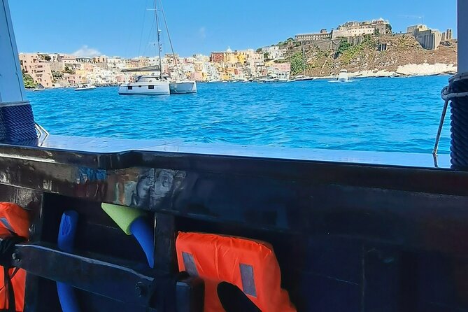 Boat Tour With Lunch on Board to Discover Procida - Experiencing Exceptional Service and Hospitality