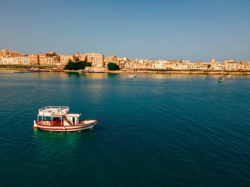 Boat tour with typical lunch in Siracusa - An In-Depth Look at the Experience