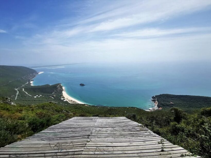 Boat Trip and Jeep Tour with Lunch in Arrábida - Who Is This Tour Best Suited For?