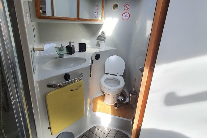 Boat Trip in Fuengirola, Dolphin Watching and Drinks - Authentic Experiences and Insights from Reviews