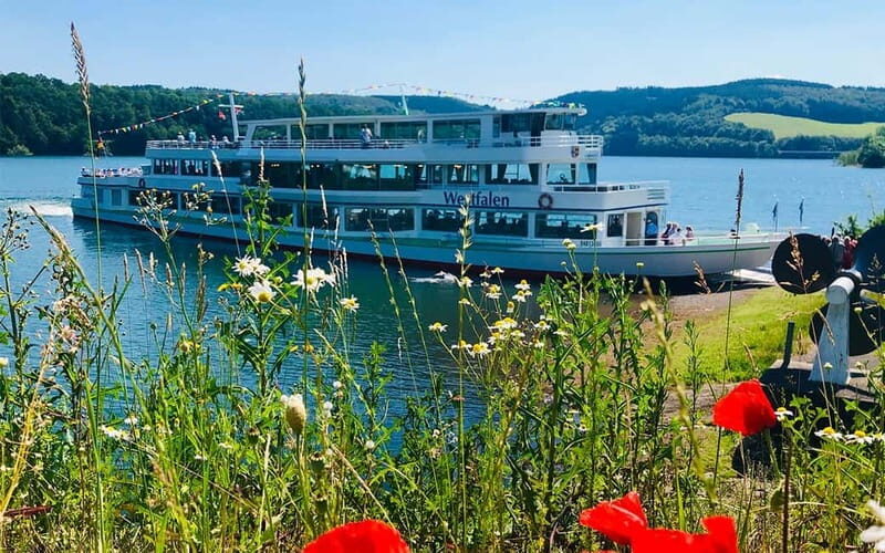 Boat trip on the Biggesee: lake romance in the Sauerland mountains! - An Introduction to the Biggesee Boat Experience