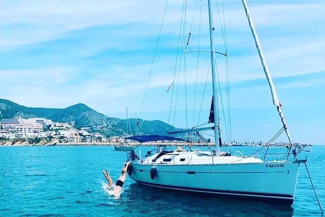 Boat trip Sitges - An Overview of the Experience